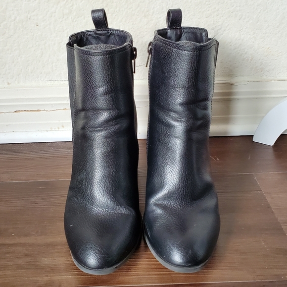 Metaphor | Shoes | Metaphor Short Shaft Rounded Toe Ankle Boots | Poshmark